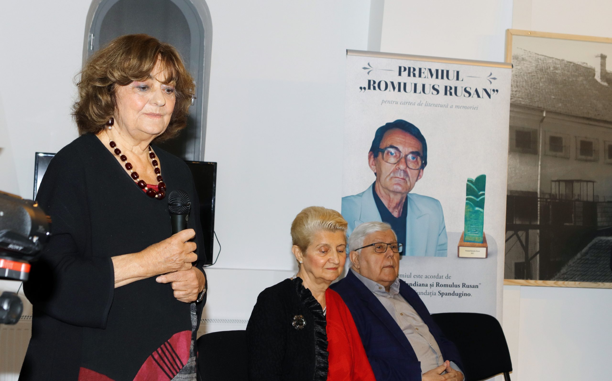 Ceremonia de decernare a premiului Romulus Rusan, prima ediție ...